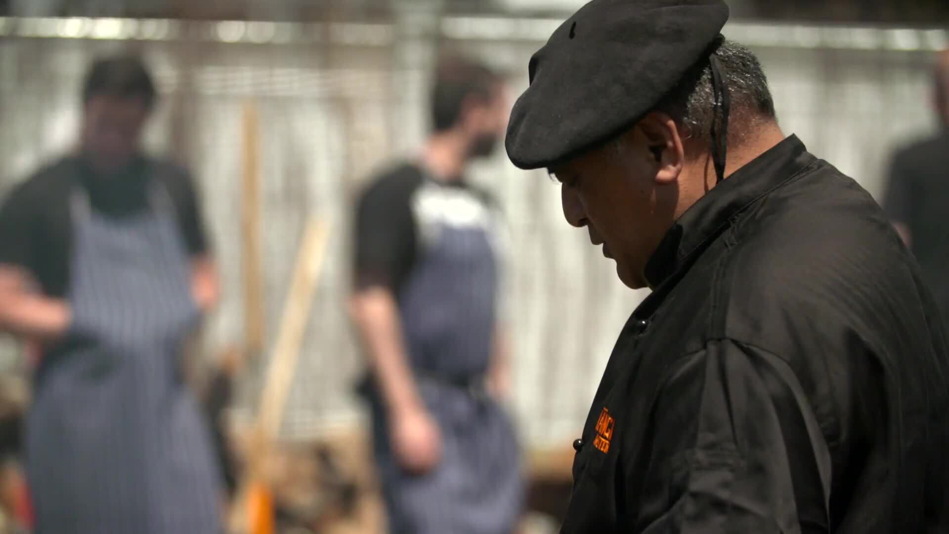 Watch Hāngī Pit Masters - S1, E6 | MĀORI+ | Whakaata Māori