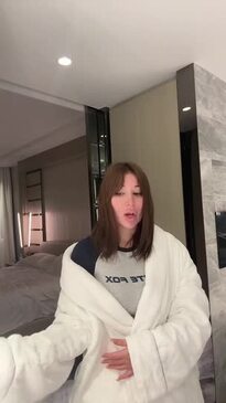 Influencer Mikaela Testa spills on being deported | news.com.au ...