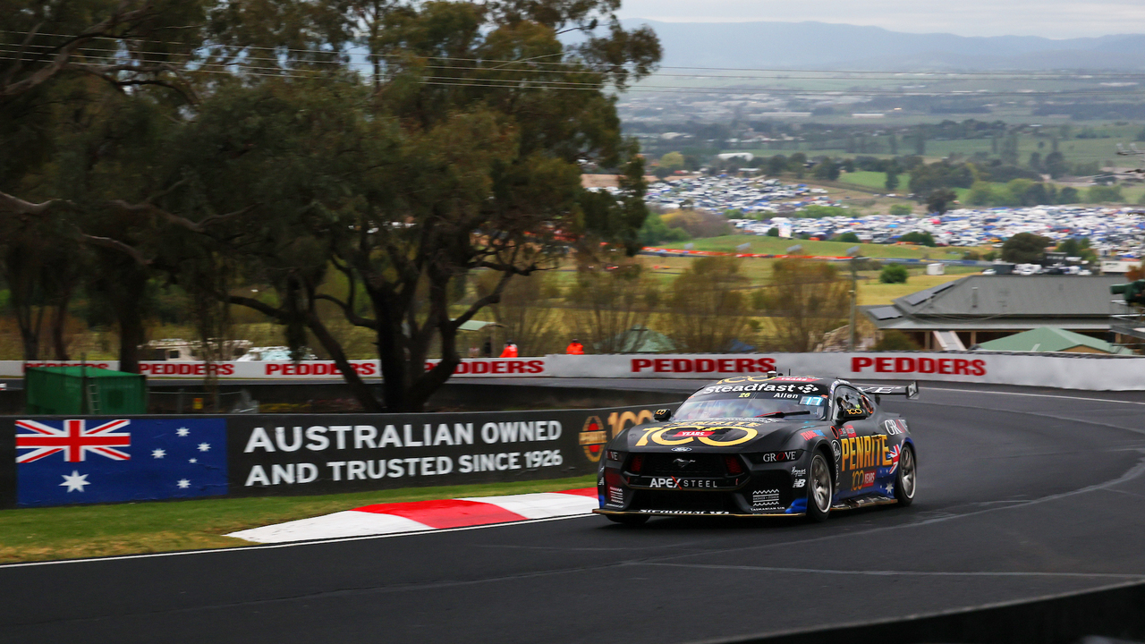 Highlights: Practice 2 2025 Repco Bathurst 1000 | Supercars