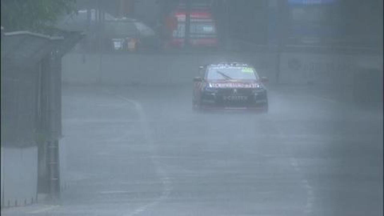 First laps of the KL City Grand Prix circuit with Craig Lowndes | Supercars