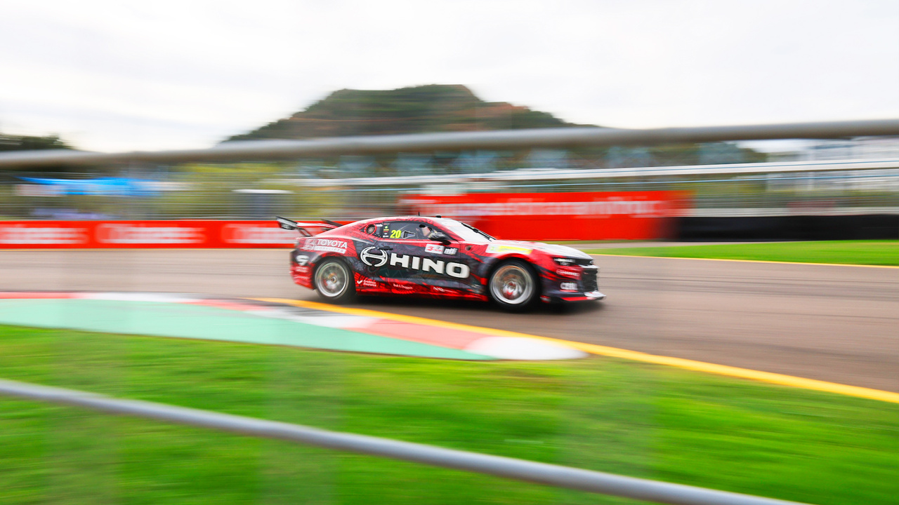 Highlights: Practice 2 2023 NTI Townsville 500 | Supercars