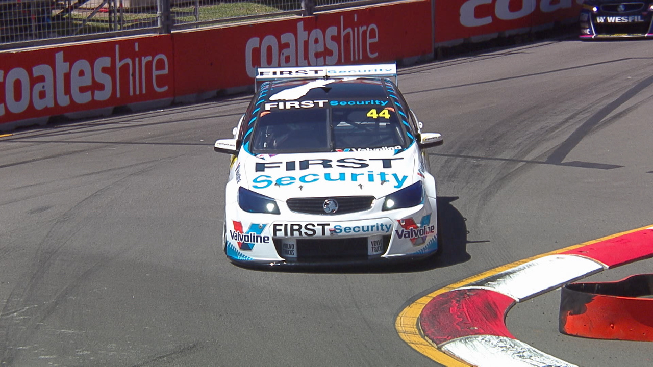 Highlights: Practice 2 Dunlop Super2 Series 2018 Newcastle | Supercars