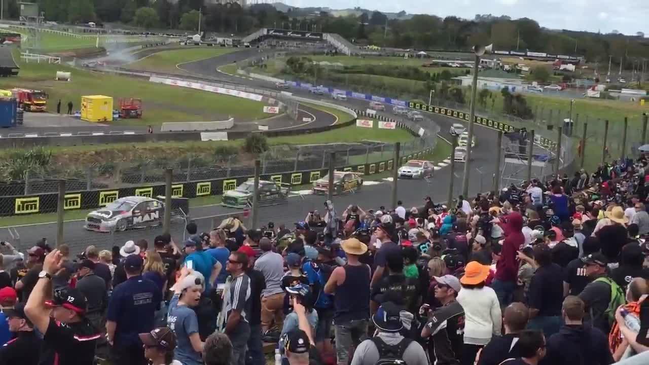 Fan Vision - Jason Bright crash | Supercars