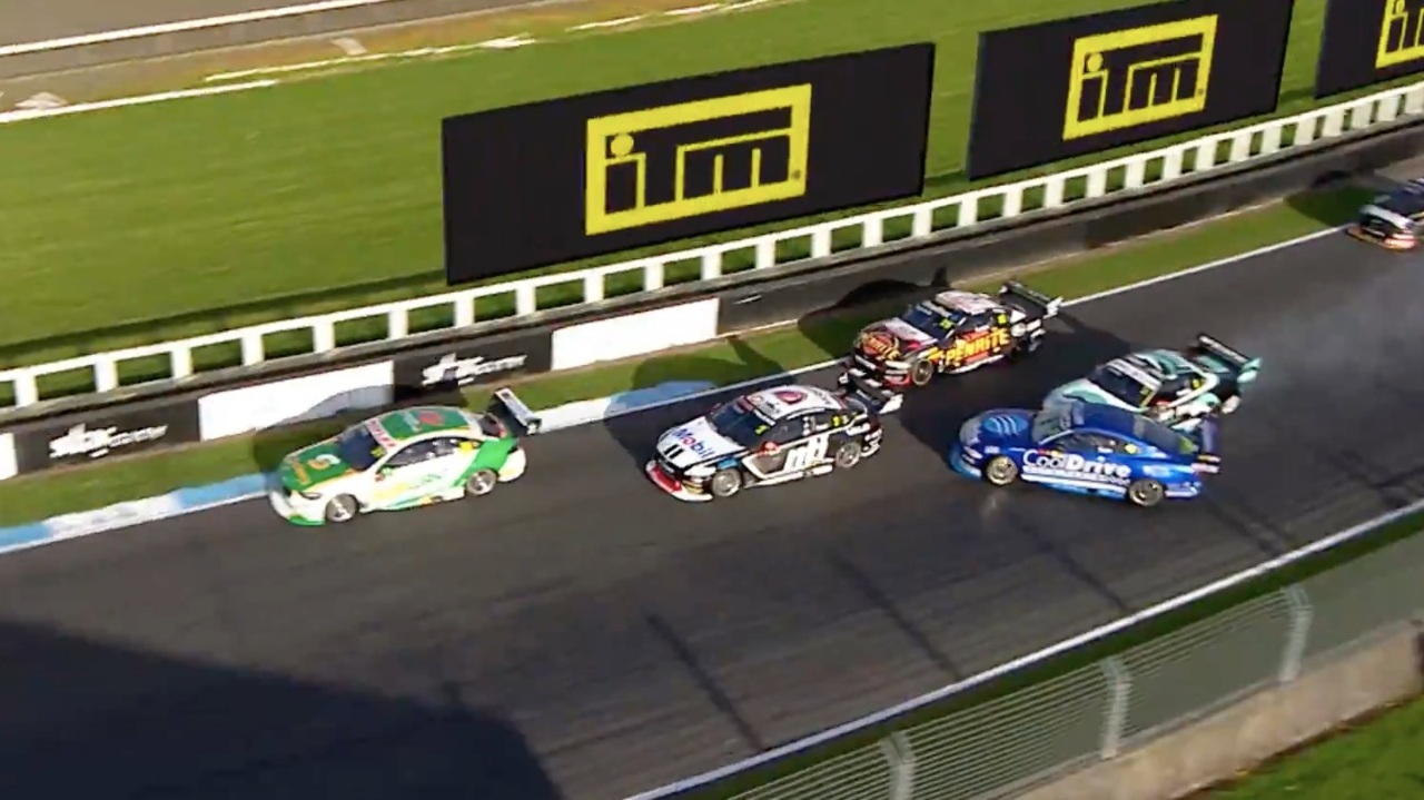 Slade's high-speed scare with Courtney | Supercars