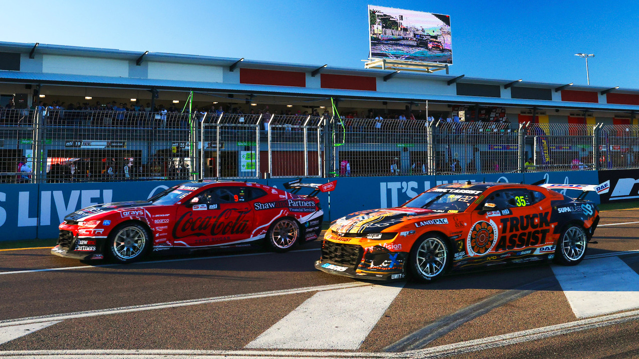Recap: Race 17 2023 NTI Townsville 500 | Supercars