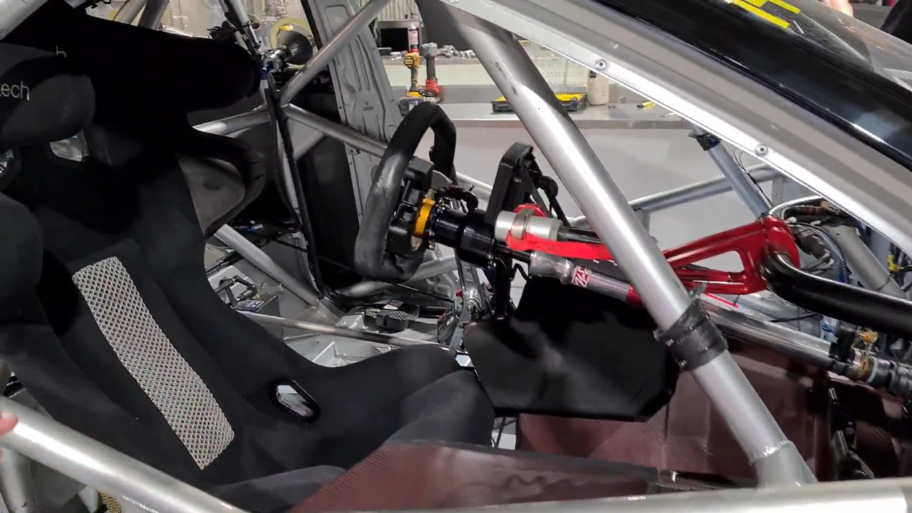 Race to 'resurrect' spare chassis for Sandown | Supercars