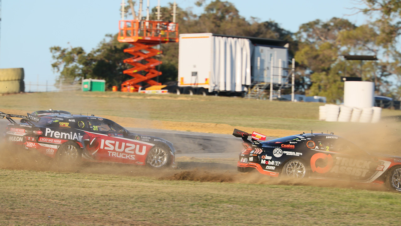Extended Highlights: Race 16 2025 Bosch Power Tools Perth Super 440 ...