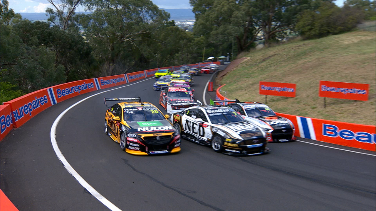 Race 1 Highlights: Repco Mt Panorama 500 | Supercars