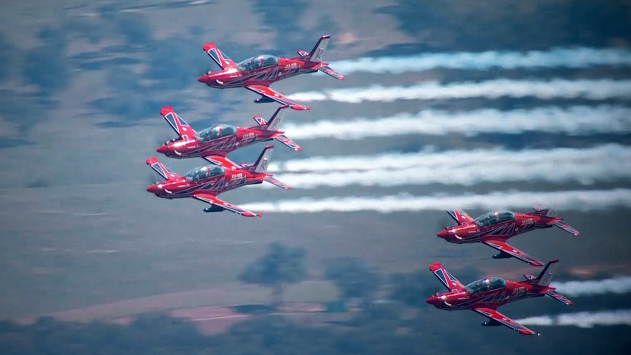 Mt Panorama entertainment that lit up the sky | Supercars