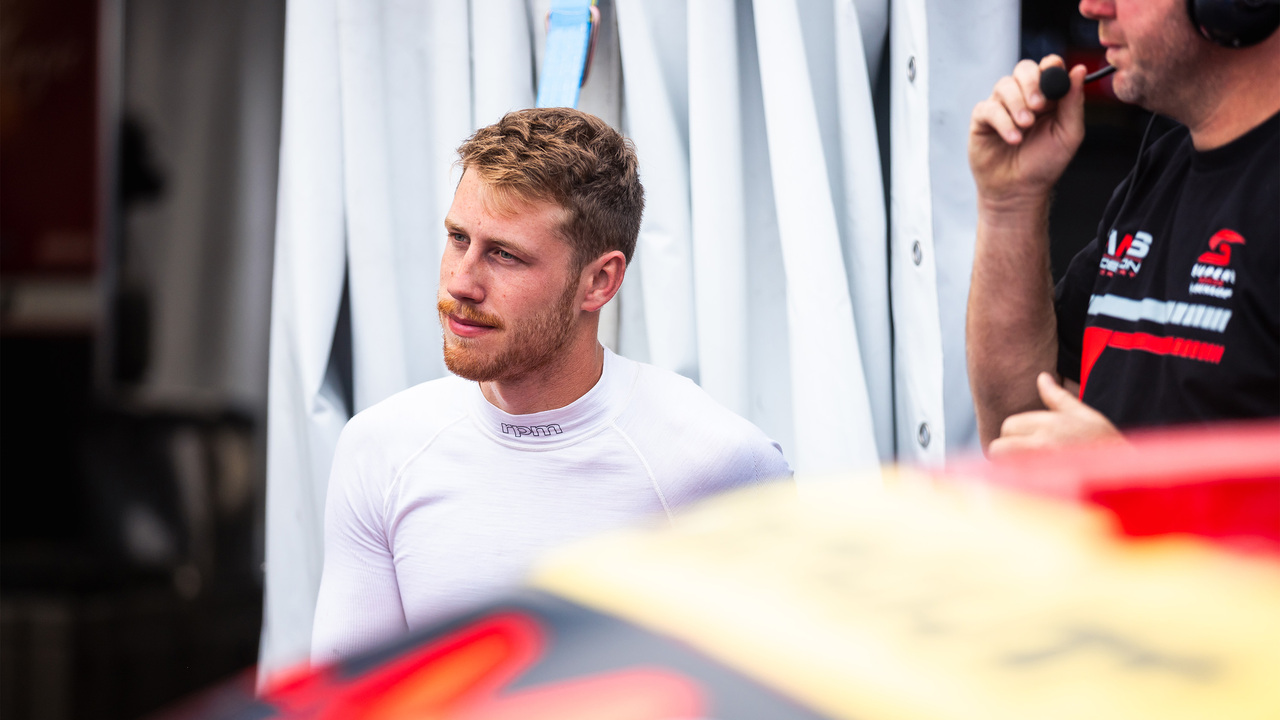 Get to know: Max Vidau | Supercars