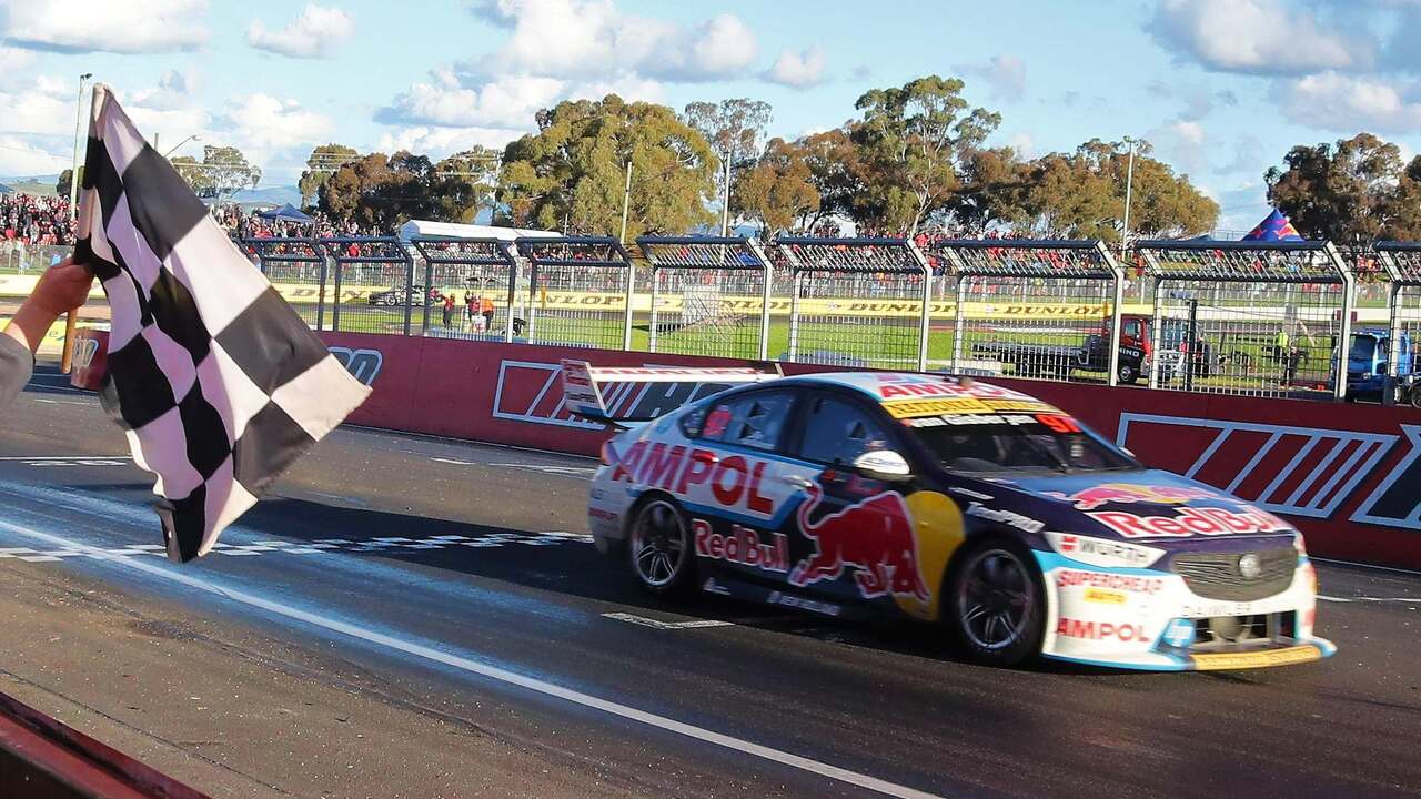 Last laps: SVG wins final Bathurst for Holden | Supercars