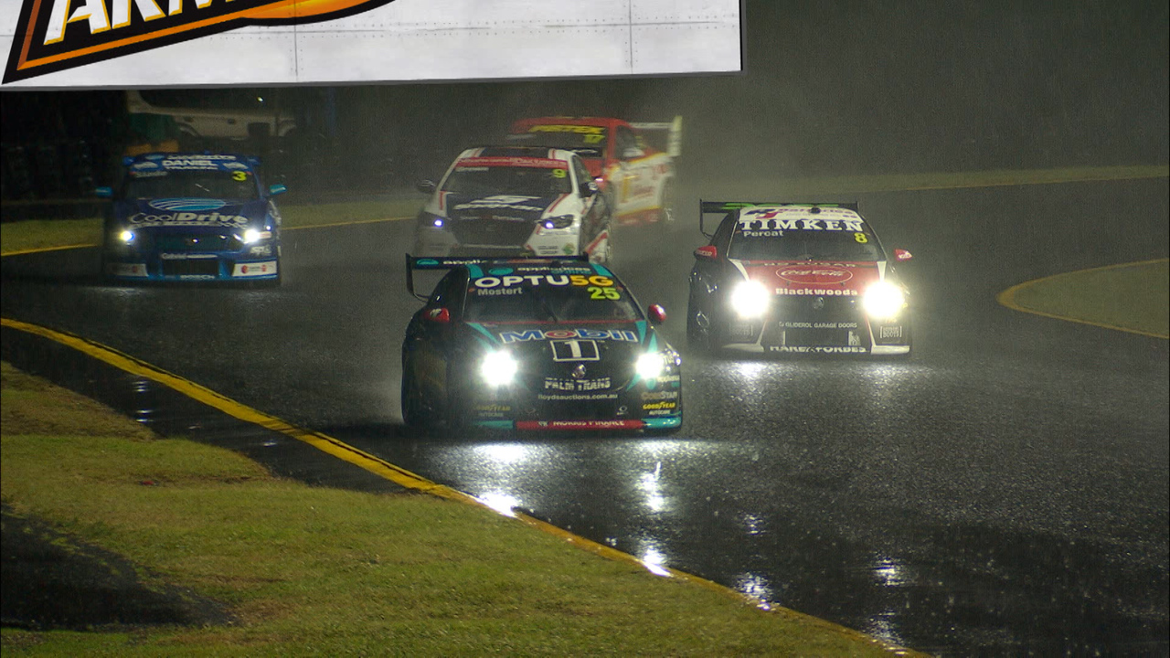 Mostert's hard charge through the field | Supercars