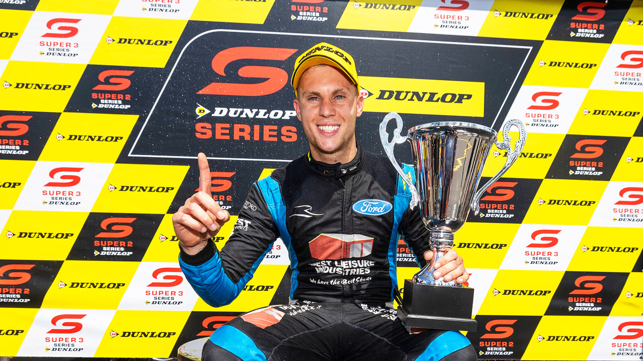 Meet the Dunlop Series Grid: Zak Best | Supercars
