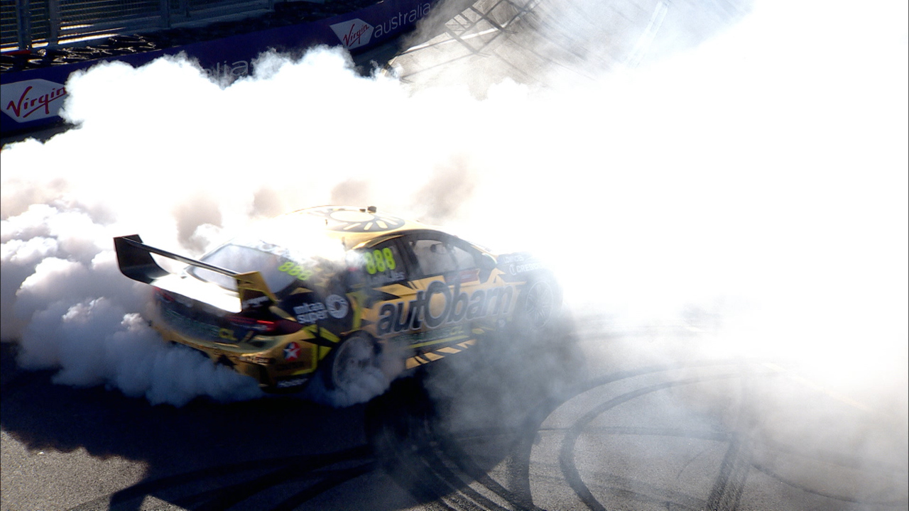 Lowndes signs off in style | Supercars