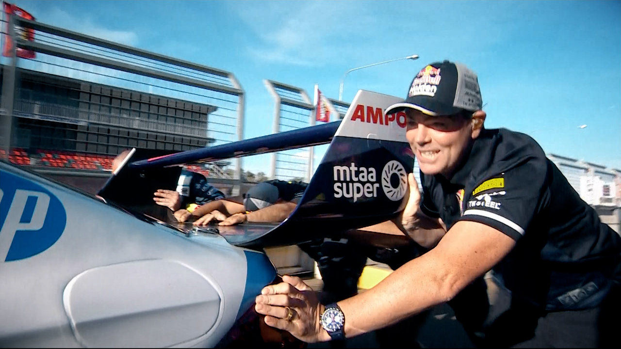 'Lucky I'm Old and Wise!' - Off Camber: Bathurst 1000 Edition | Supercars