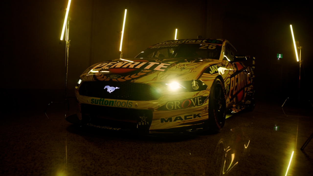 Striking gold livery for Reynolds | Supercars