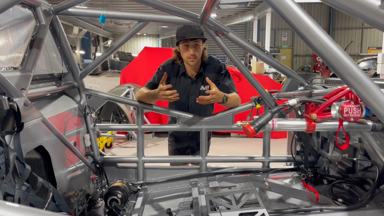 How the Gen3 in-car fire extinguisher works | Supercars