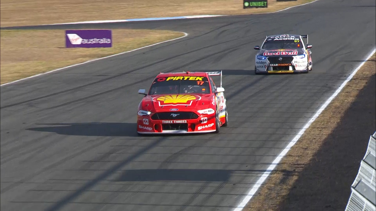 Ipswich flashback: SVG pushes McLaughlin to the limit | Supercars