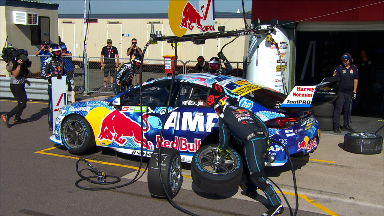 Slow pit stop hampers SVG's race | Supercars