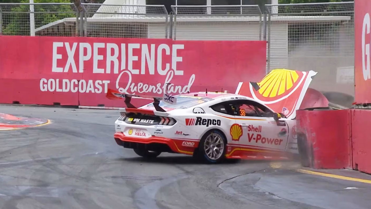 Extended Highlights: Race 28 Qualifying 2025 Boost Mobile Gold Coast ...