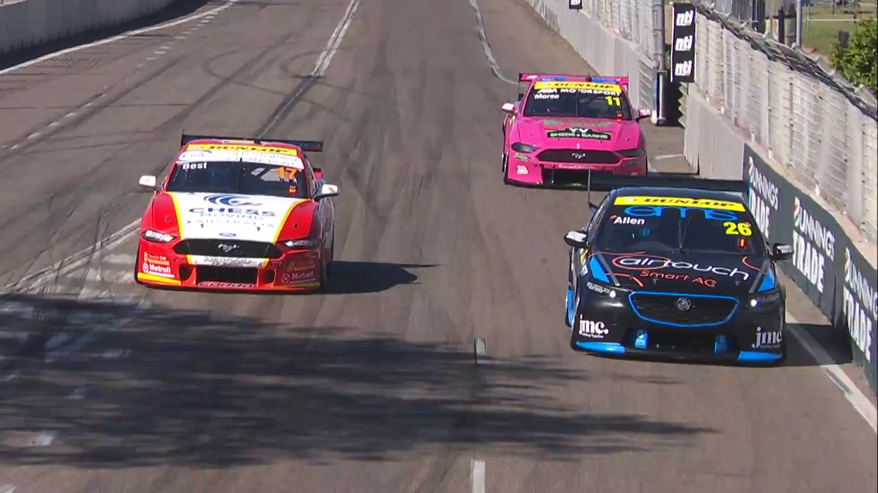 Best pounces on Allen for race lead | Supercars