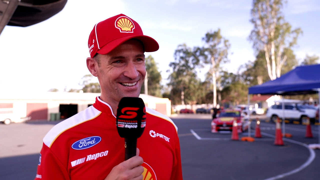 Drivers reveal their cheeky Valentine's Day plans | Supercars