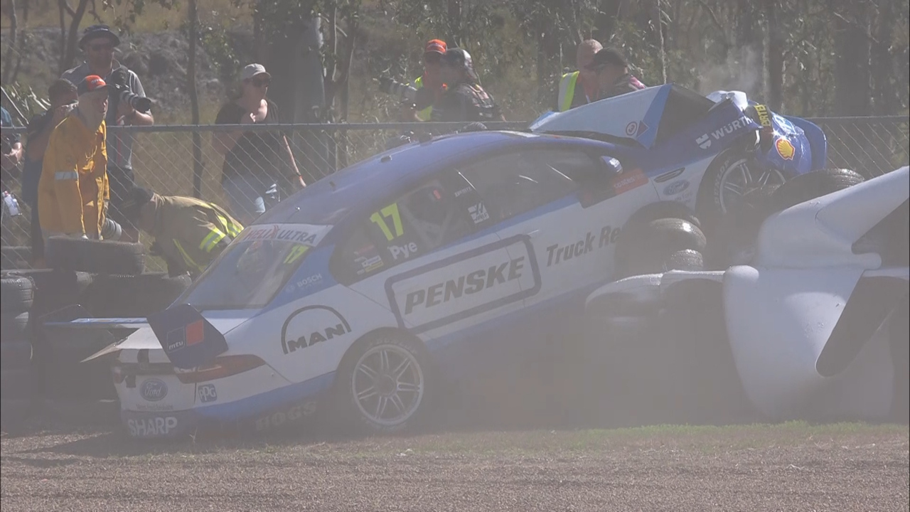 Ipswich flashback: Pye climbs the fence | Supercars