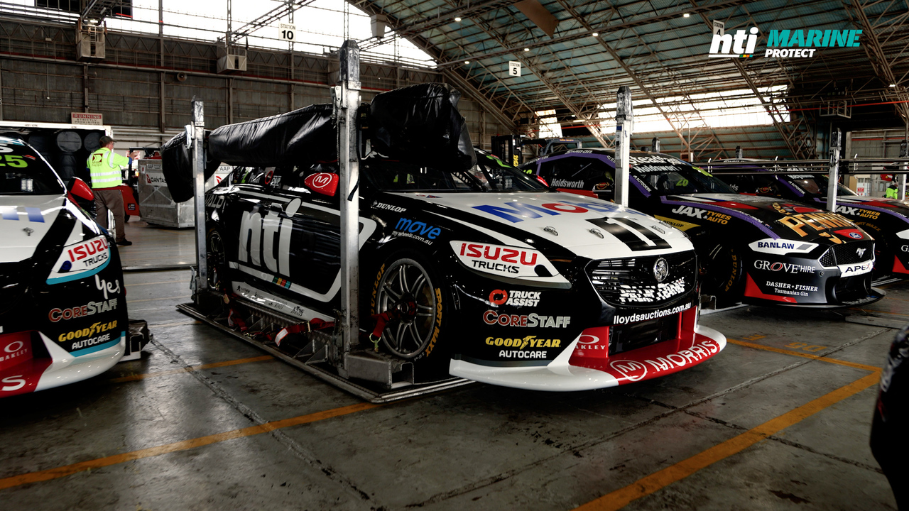 Mammoth task of getting cars to New Zealand | Supercars