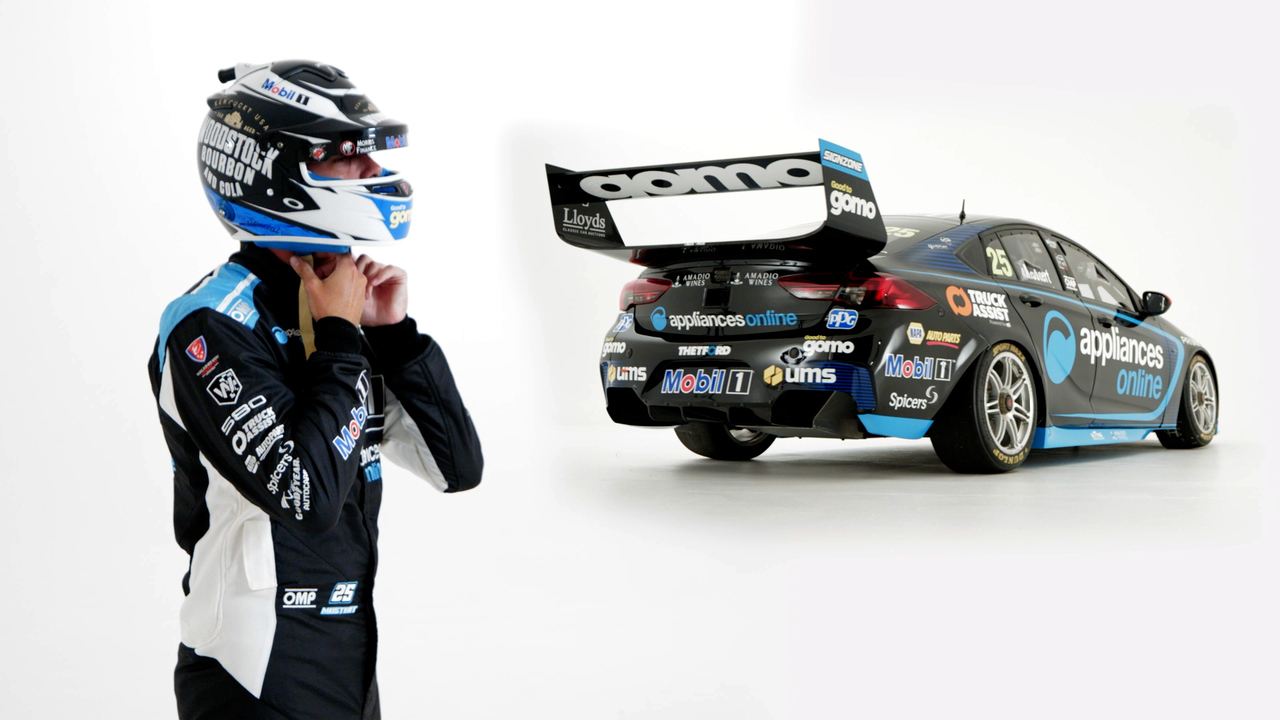 Mostert's sleek matching 2021 lid & livery combo | Supercars