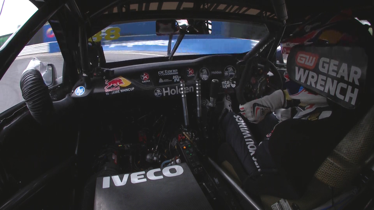 Onboard: Whincup's new Symmons Plains record | Supercars