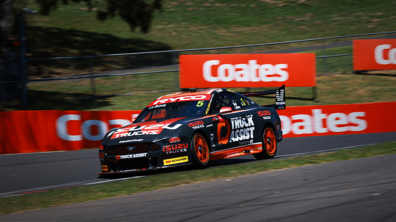 Lap for lap: Practice 2 Highlights - Repco Bathurst 1000 | Supercars