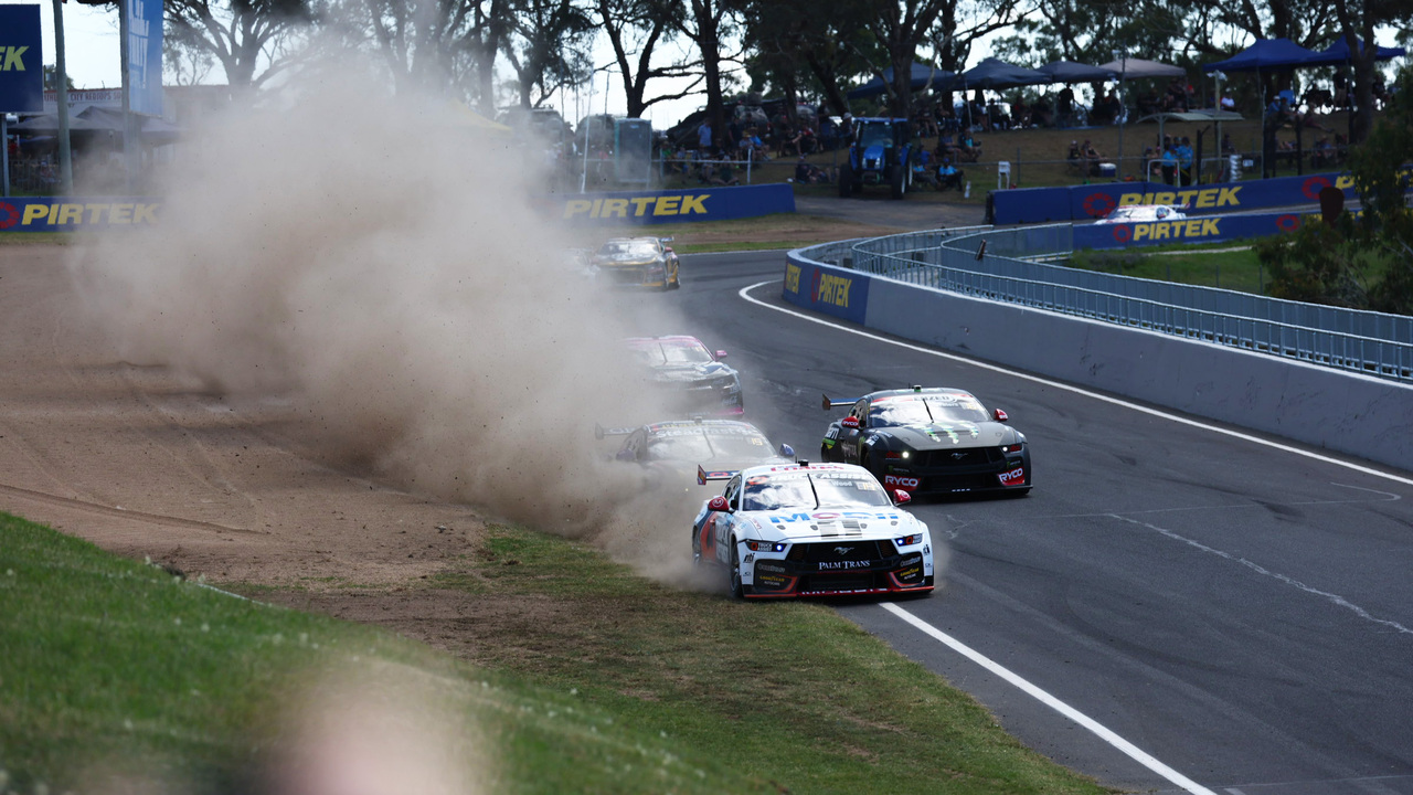 Recap: Race 2 2024 Thrifty Bathurst 500 | Supercars