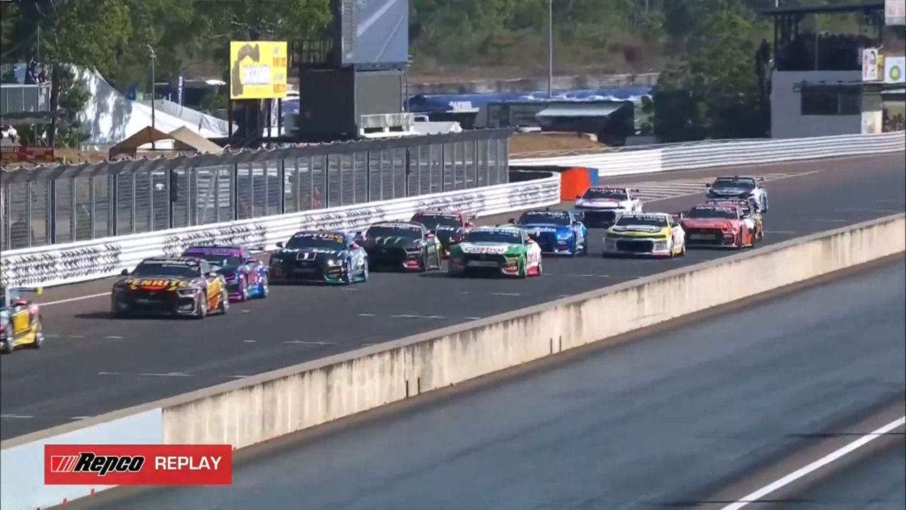 Cars bunch up in dicey Safety Car restart | Supercars
