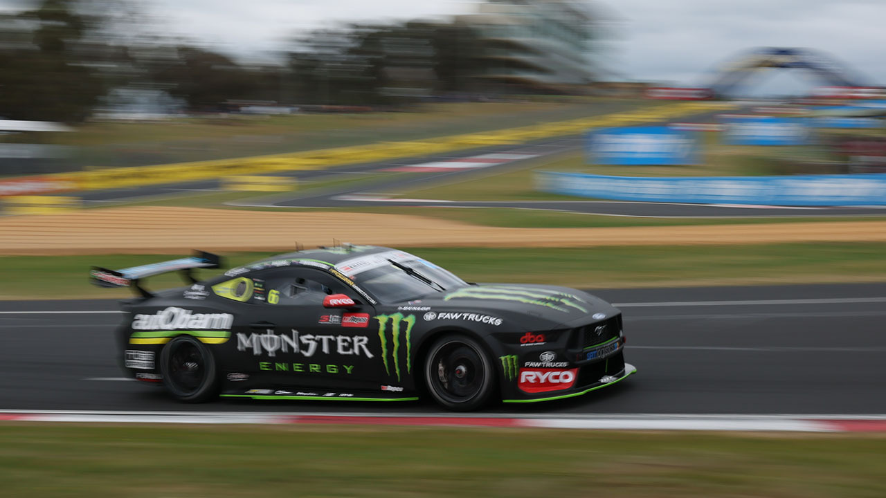 Highlights: Practice 1 2025 Repco Bathurst 1000 | Supercars