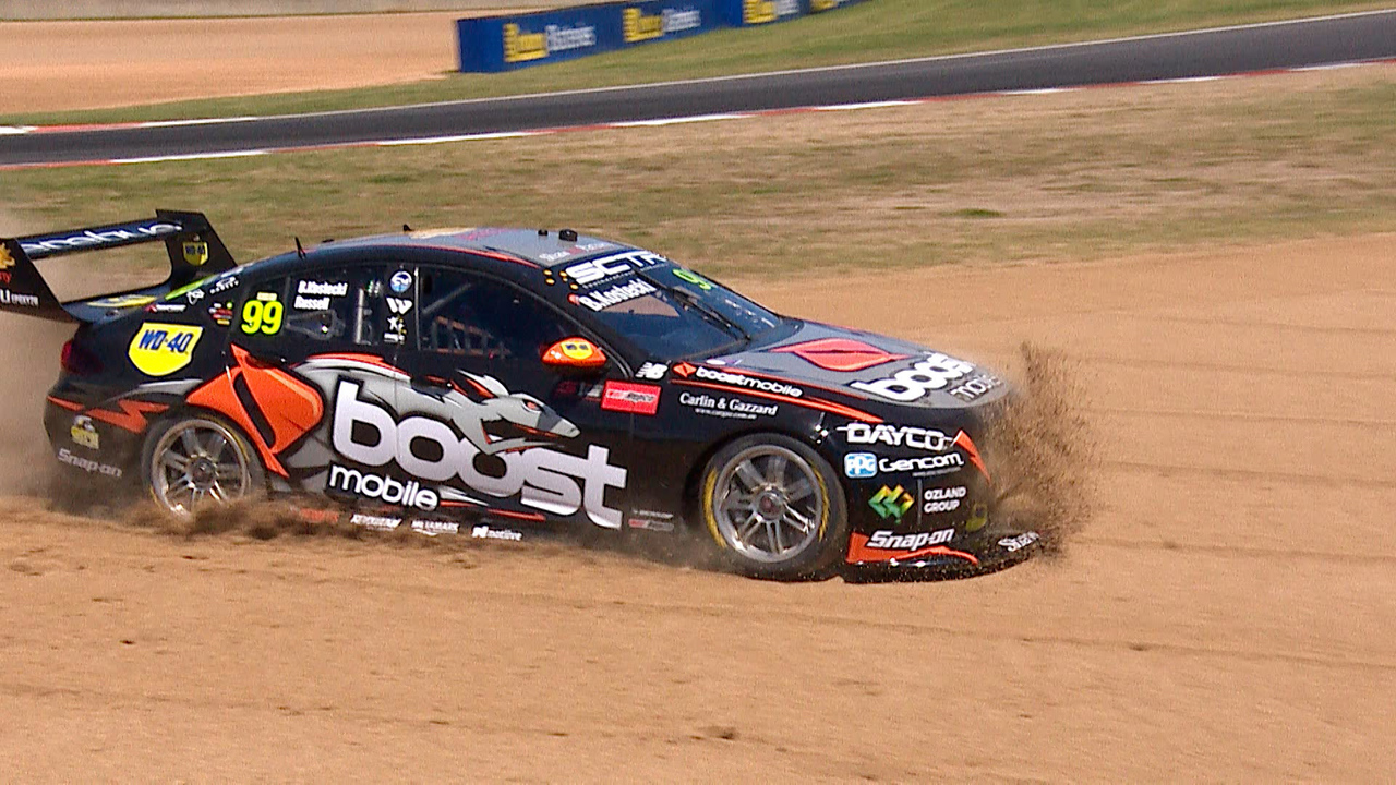 Wild ride through The Chase for Russell | Supercars