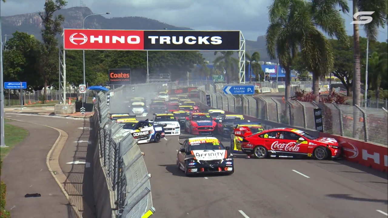 Race start: Several cars damaged after Vaughan, Murray collide | Supercars