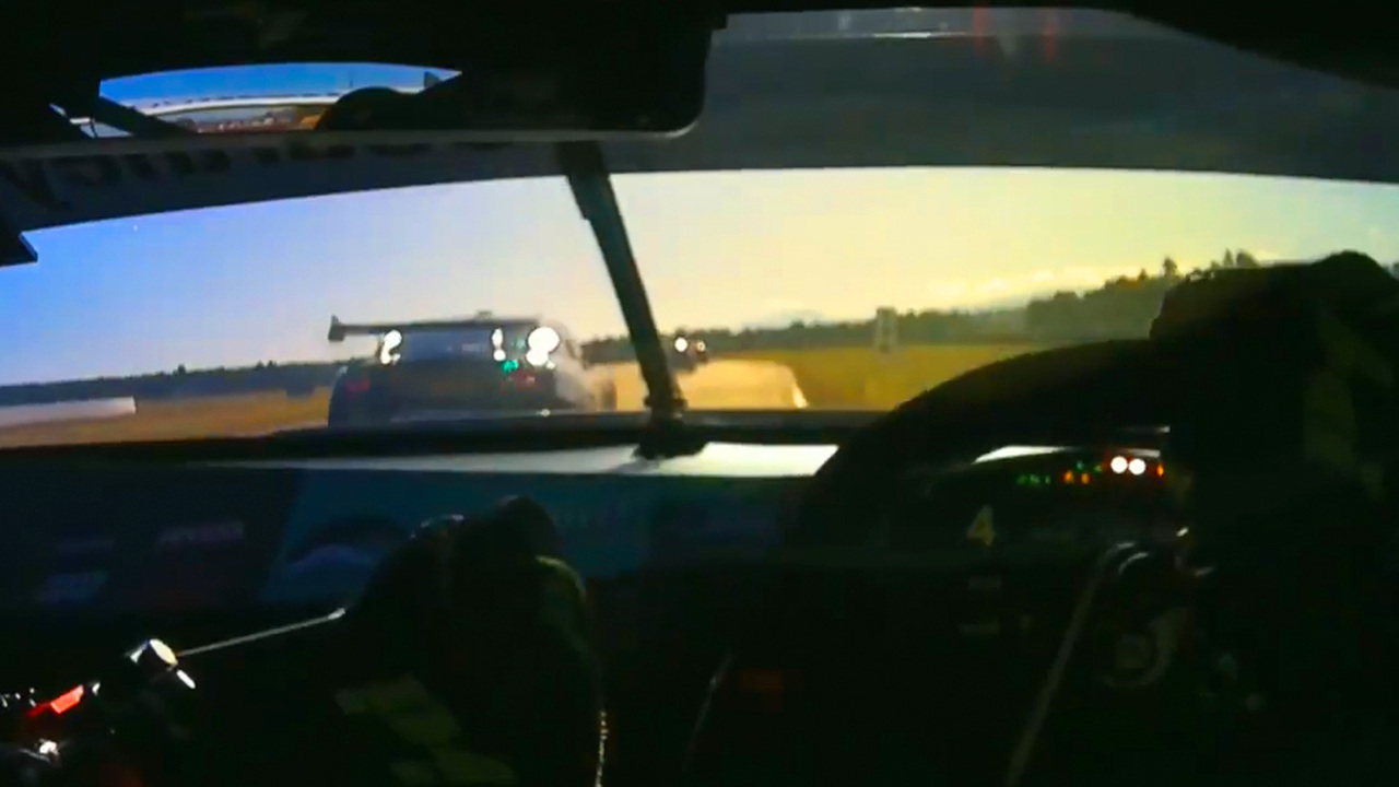 Courtney's 260km/h near-miss with Reynolds | Supercars