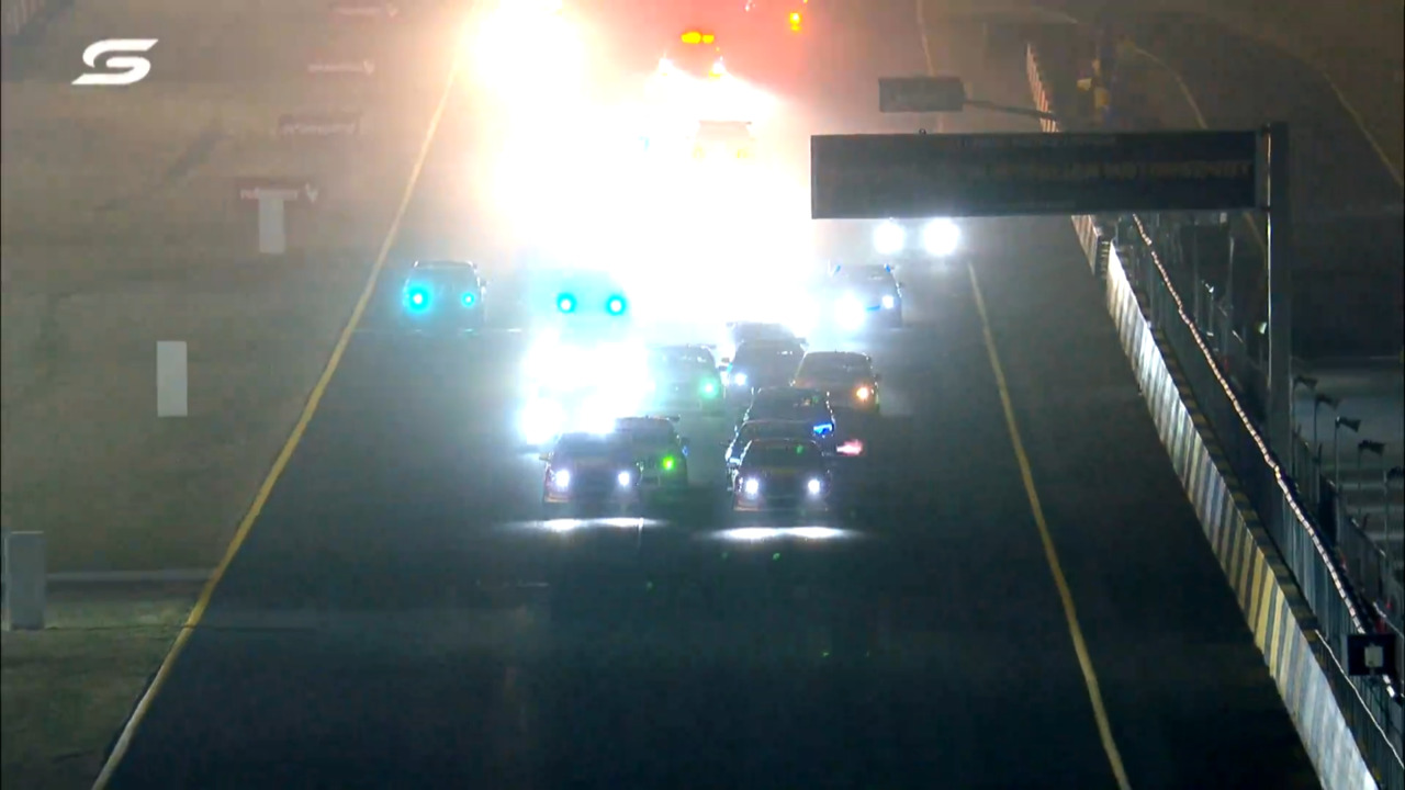 Unforgettable Sydney Moments: Night racing's explosive return | Supercars