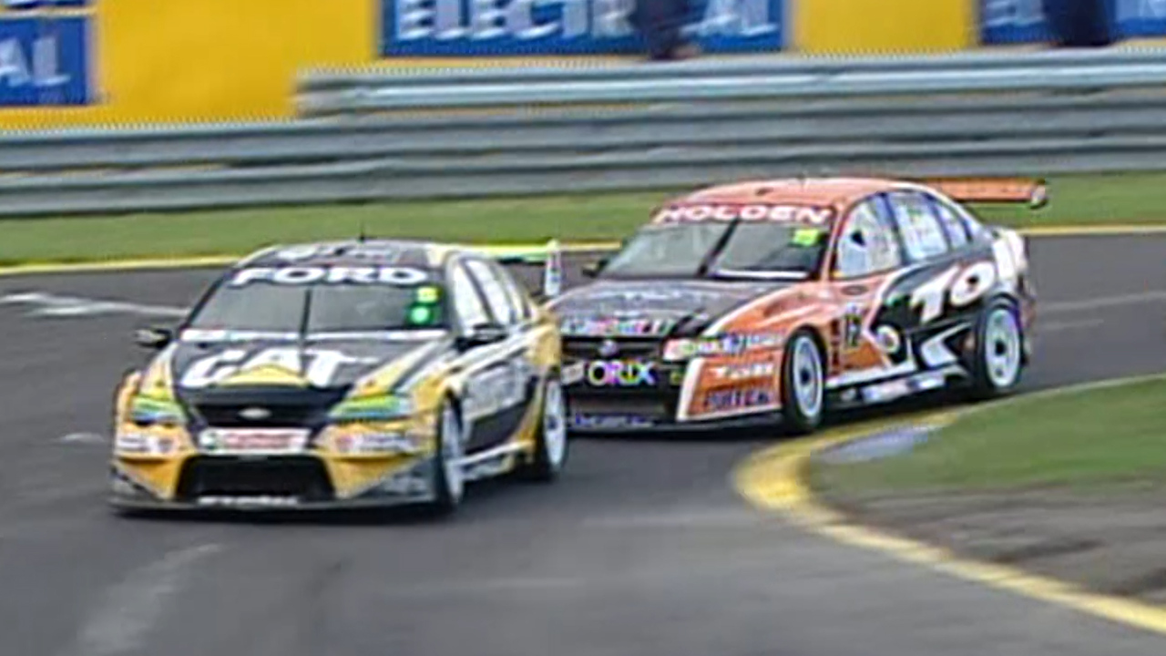 Flashback: Bright holds off Kelly | Supercars