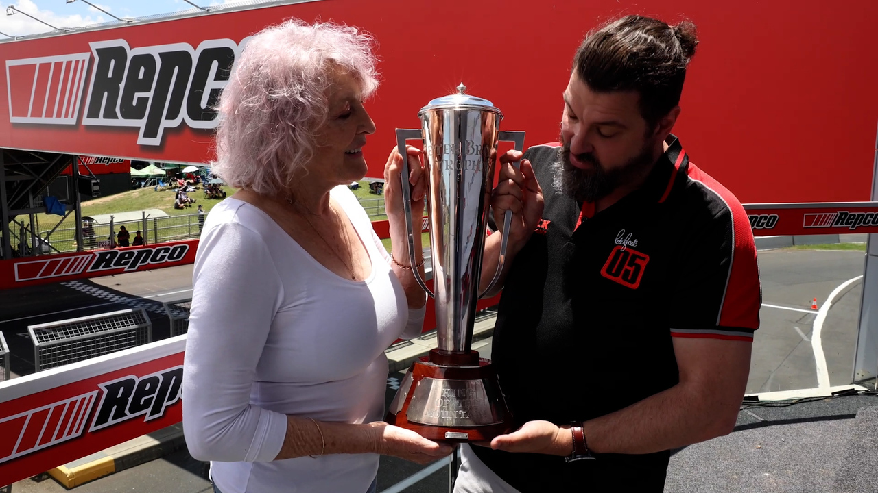 Bev Brock 'honoured' to present Peter Brock Trophy | Supercars