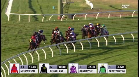 Ladbrokes Park Hillside Race 8 9416 | RACING.COM