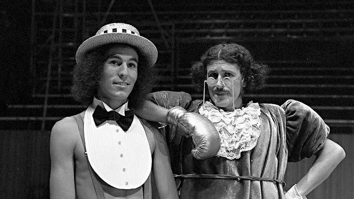 Name a more iconic duo : r/australia