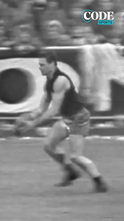 Des Bell reflects on the greatest players of all time | The Courier Mail