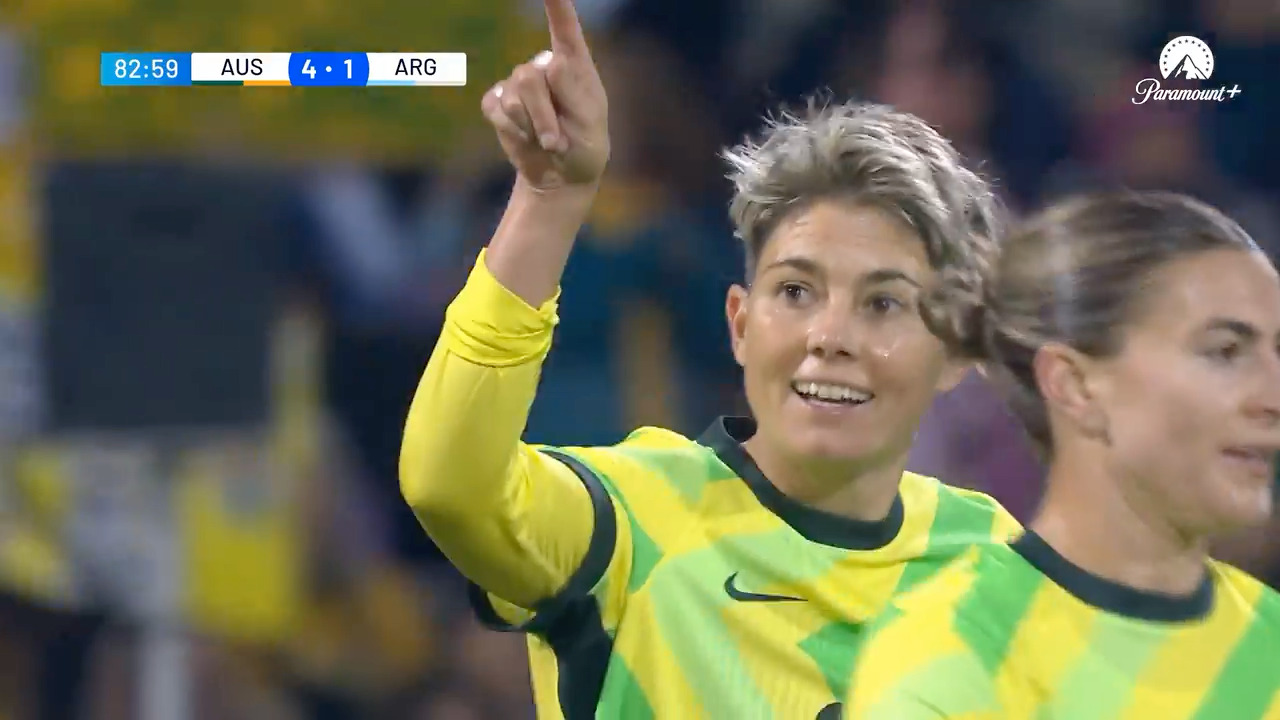 GOAL: Hometown-hero Michelle Heyman grabs her goal | Australia v ...