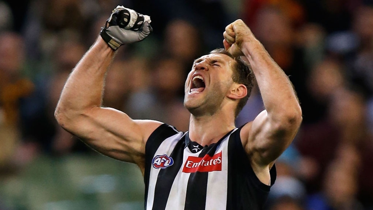 Travis Cloke Ear Tattoos