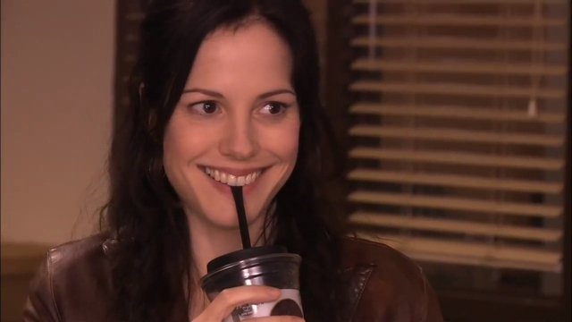 Nancy chewing her damn straws... : r/WEEDS